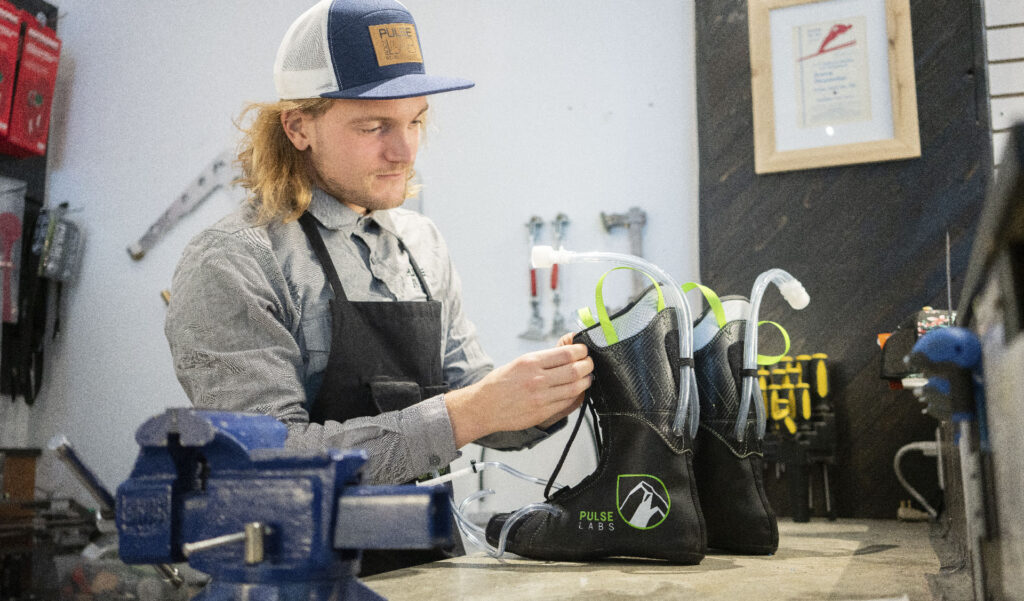 What to expect during your custom fitting appointment - Pulse Boot Lab ...